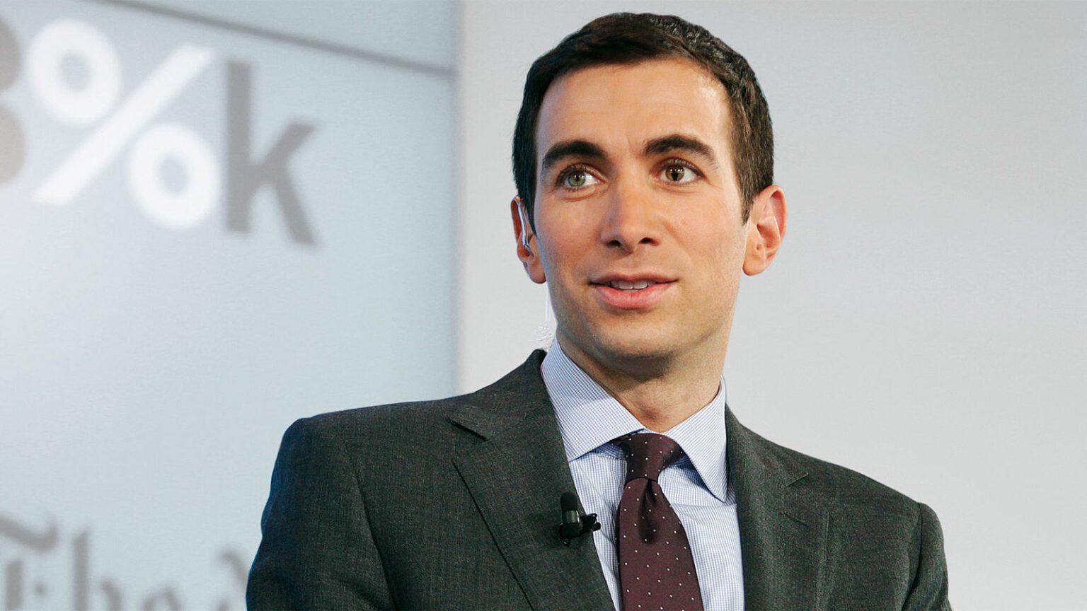 Andrew Ross Sorkin:Journalist and Financial Commentator